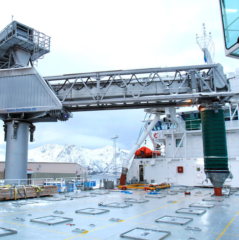 Efficient ship loaders and ship unloaders | FM Bulk Handling